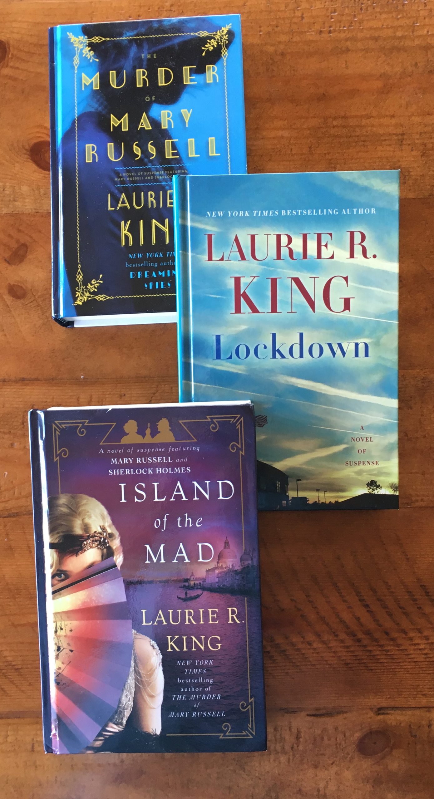 LARGE PRINT giveaway, for Library week - Laurie R. King